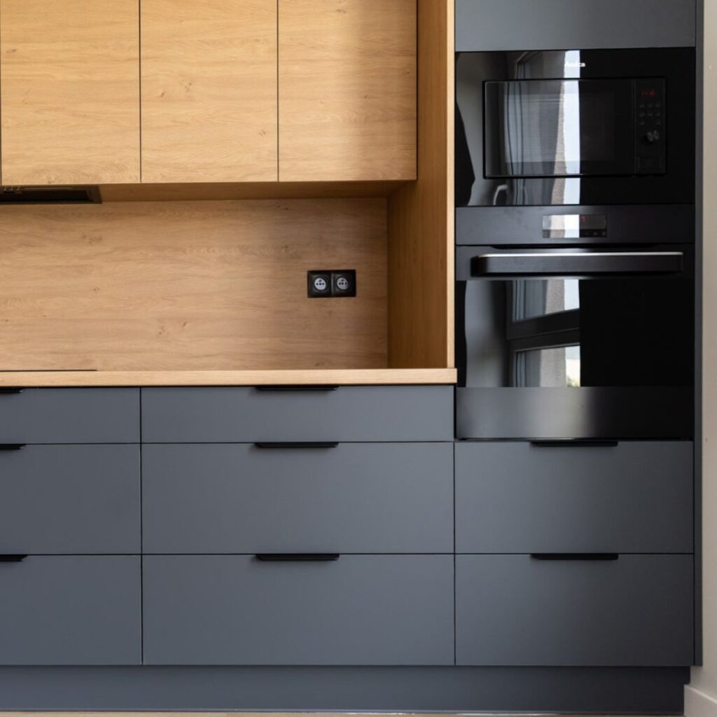 31 Elegant Grey Kitchen Ideas for a Blend of Functionality and Chic ...