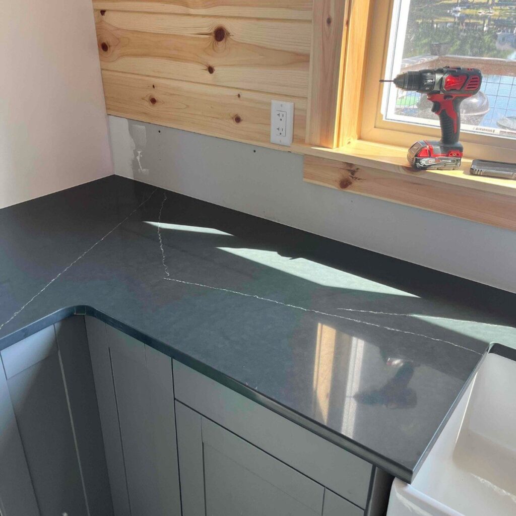 31 Unique Kitchen Countertop Ideas to Elevate Your Space - Velocity Art ...