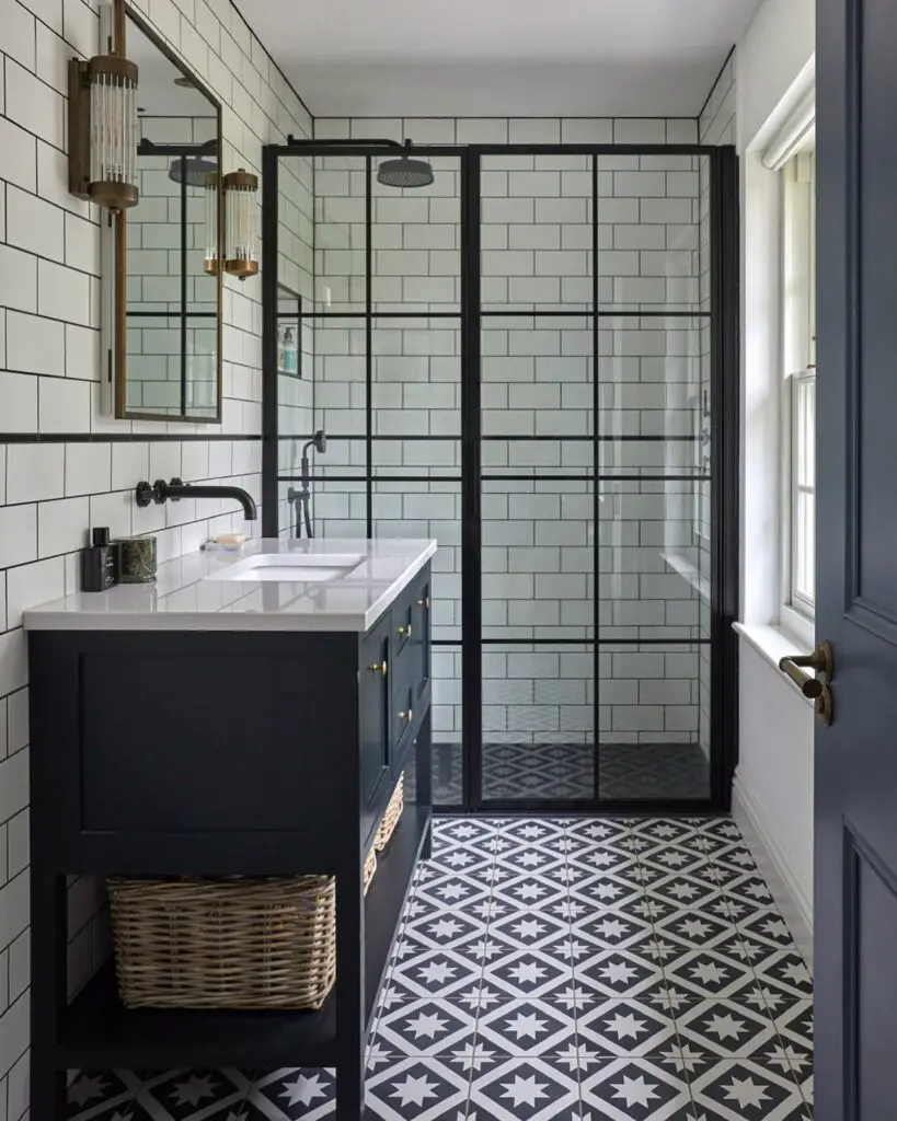 35 Timeless Black and White Bathroom Designs for a Chic, Modern Feel ...