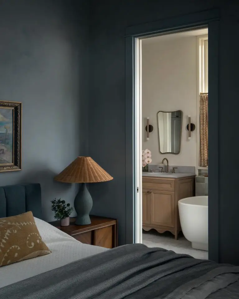 31 Must-try Bedroom Paint Ideas to Refresh Your Space - Velocity Art ...