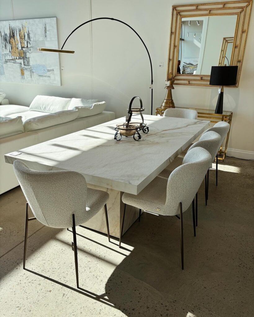 35 Creative Dining Table Decor Ideas for Every Occasion - Velocity Art ...