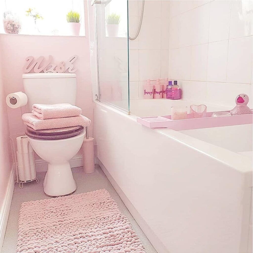 35 Gorgeous Pink Bathroom Ideas for a Playful Yet Elegant Look ...